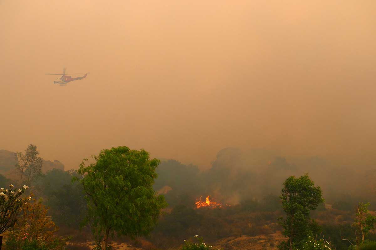 Thousands of residents in Queensland forced to flee from deadly ...